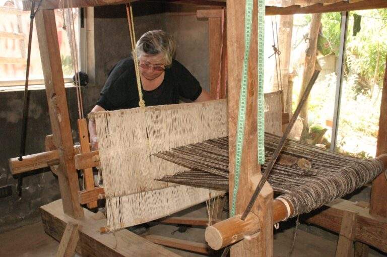 LA TRADICIÓN TEXTIL EN LA 5TA REGIÓN DE CHILE - Cultural Tras la Huella